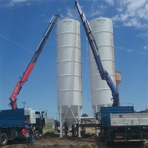 SE MONTARON SILOS DE ACOPIO DE CEMENTO :: Radio Federal Bolívar